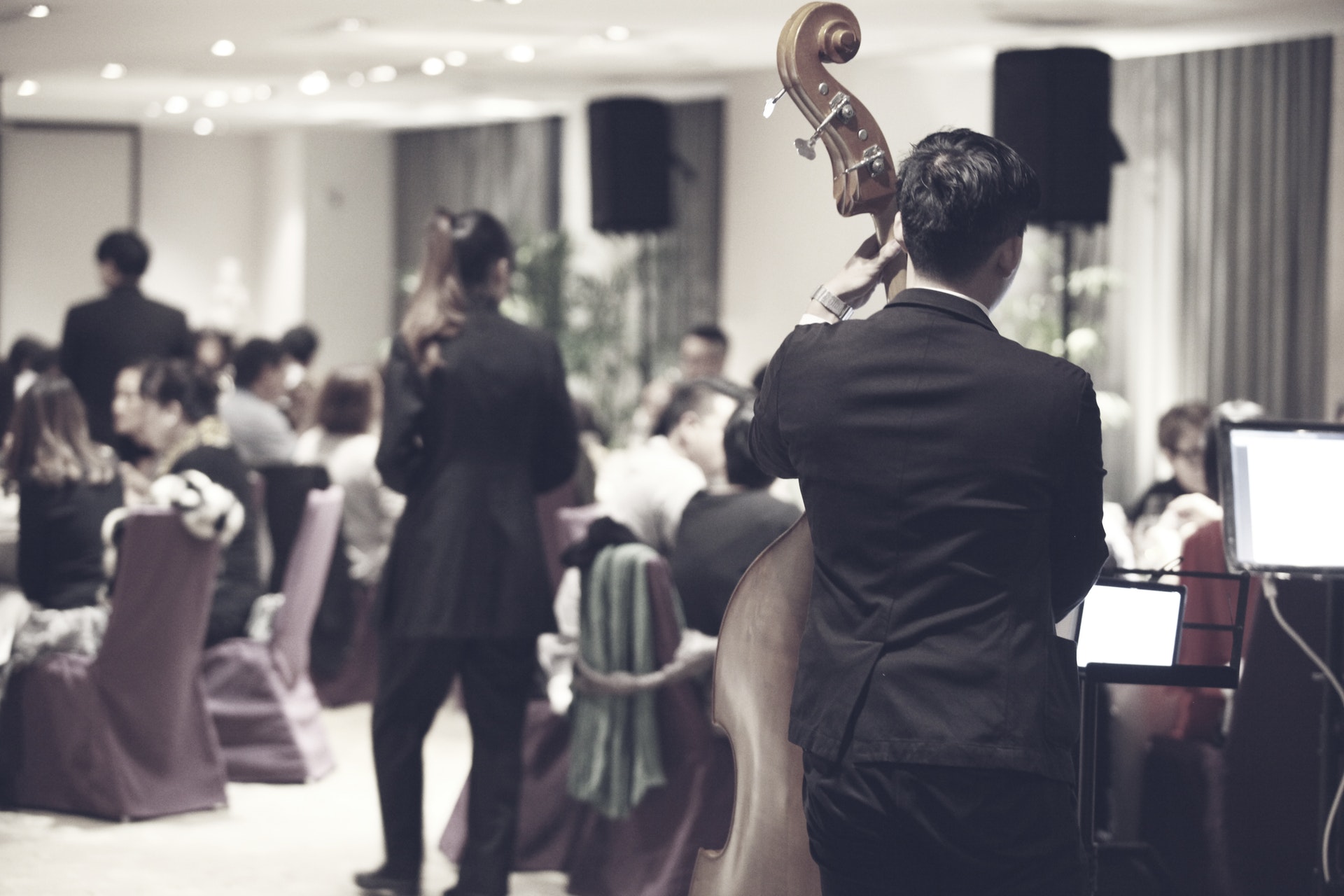 Choosing Between a DJ or Live Band – Cheers and Confetti Blog by ...