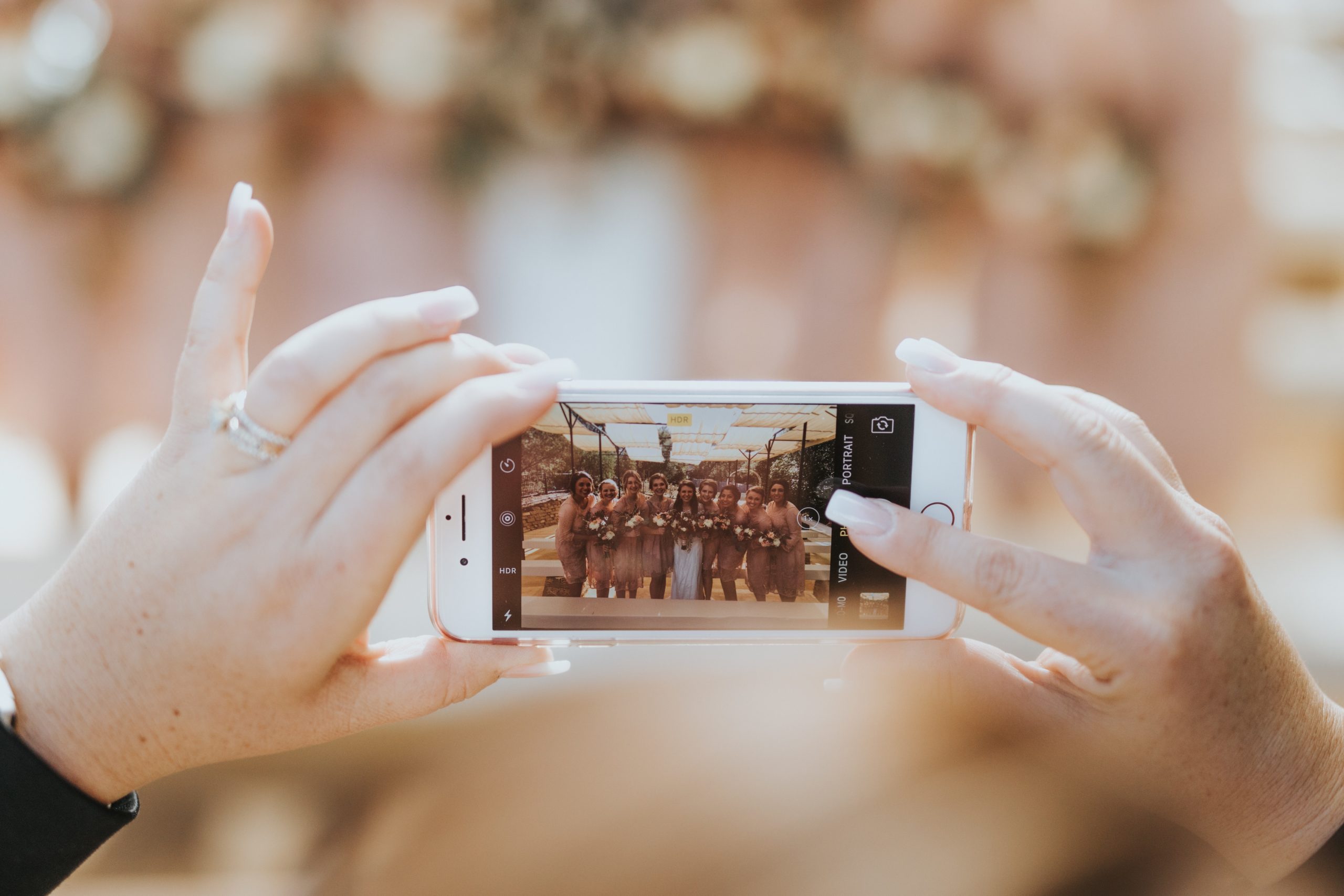 Unplugged Wedding Do's and Dont's - Cheers and Confetti Blog by Eventective