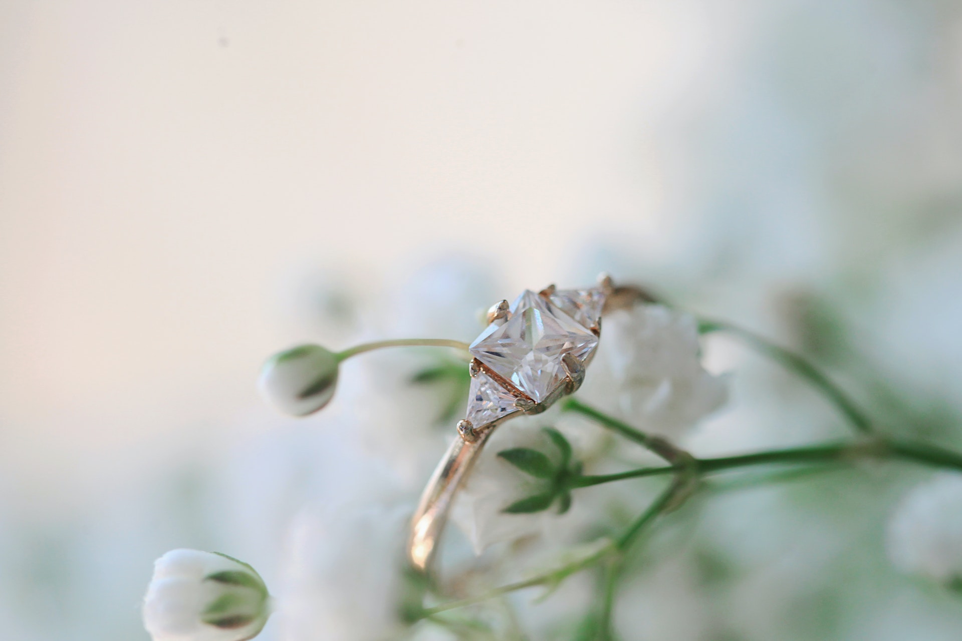 Engagement Ring Insurance 101 - Cheers and Confetti Blog by Eventective