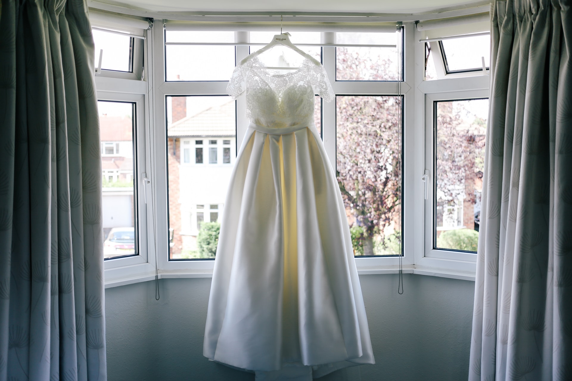 Trying on Wedding Dresses at Home - Cheers and Confetti Blog by Eventective