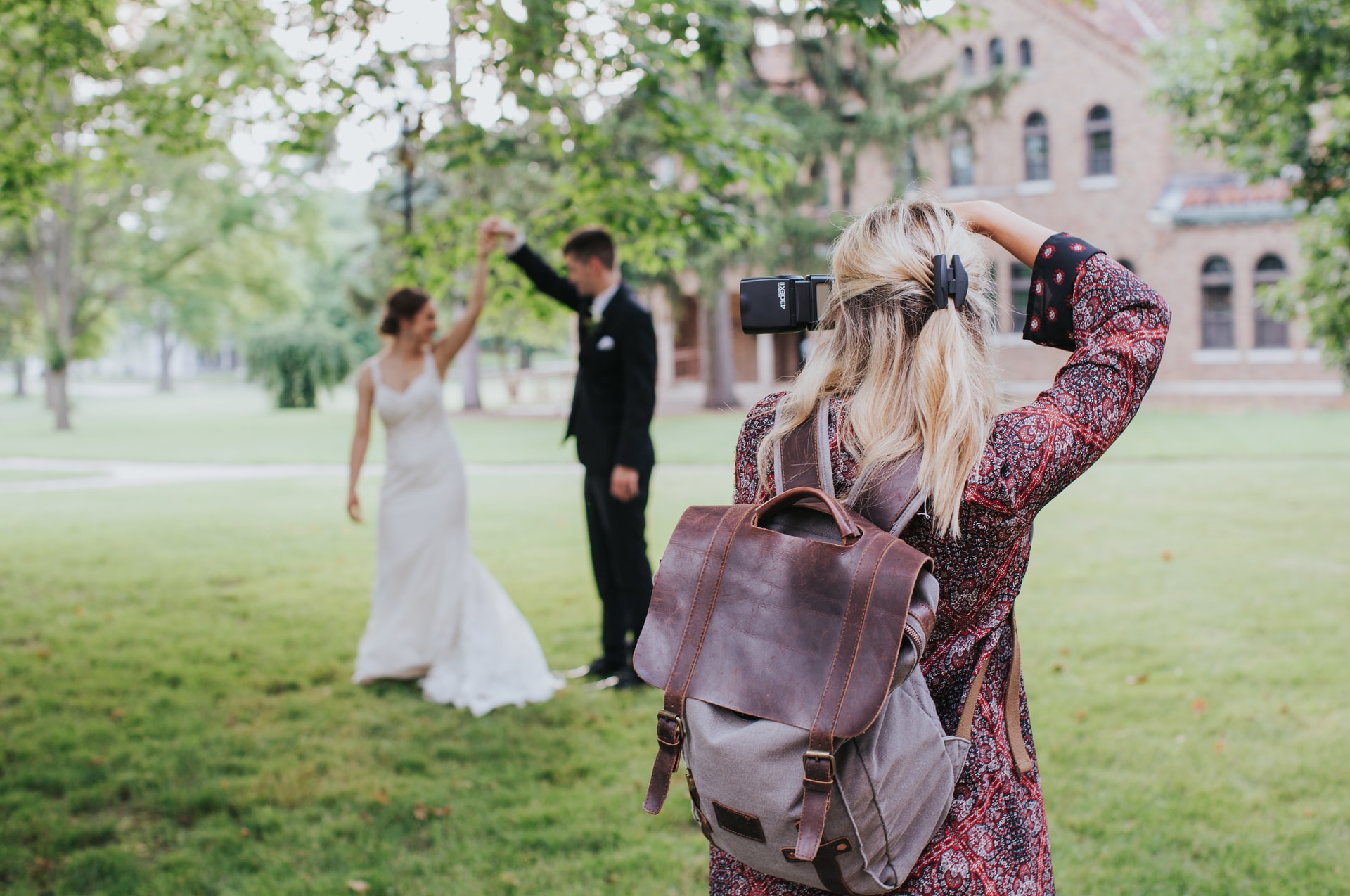 5 Ways to Overcome Wedding Photo Anxiety - Cheers and Confetti Blog by Eventective