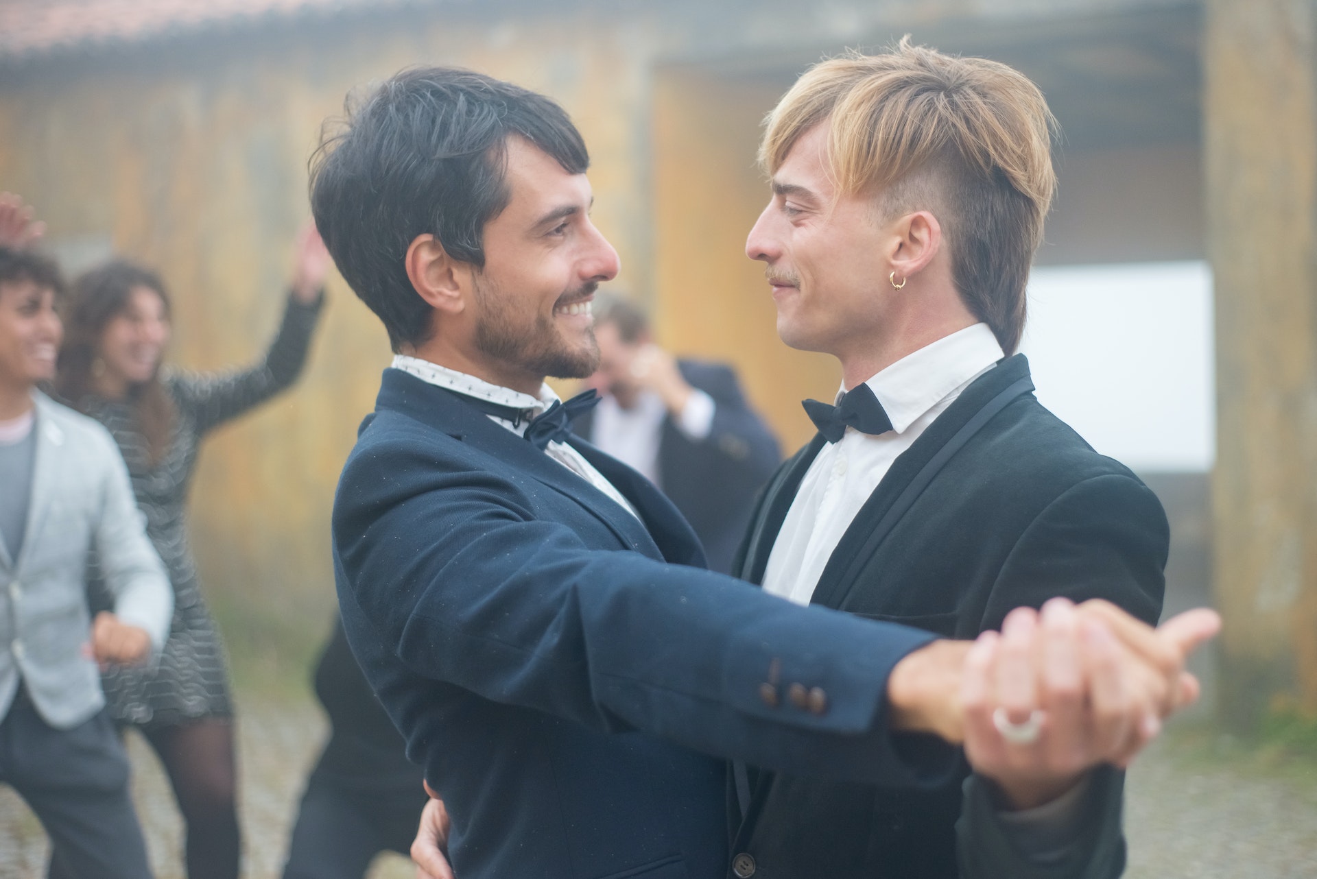 Gender-Inclusive Wedding Roles and Terms - Cheers and Confetti Blog by Eventective