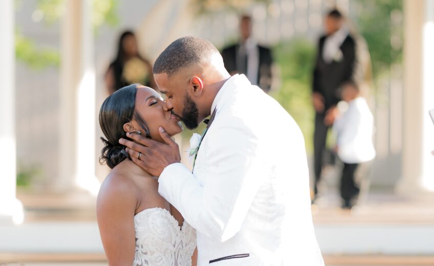 11 Ideas for Micro Weddings in 2024 – Cheers and Confetti Blog by ...