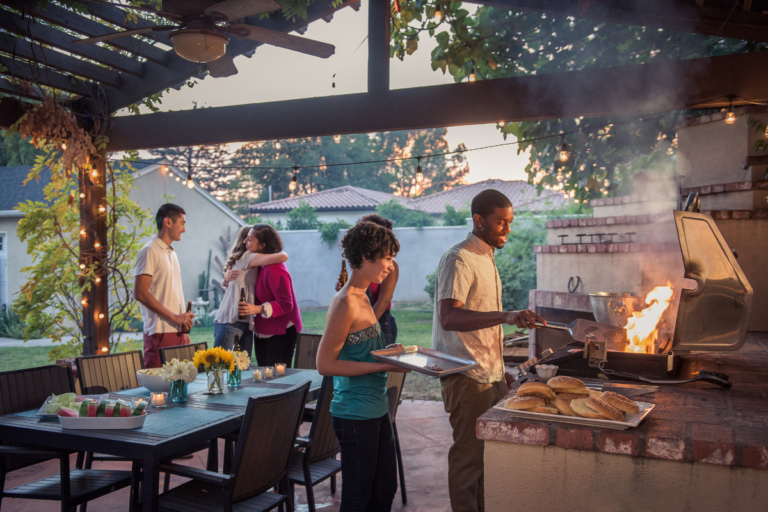 Fun Ideas for Your Family Reunion – Cheers and Confetti Blog by Eventective